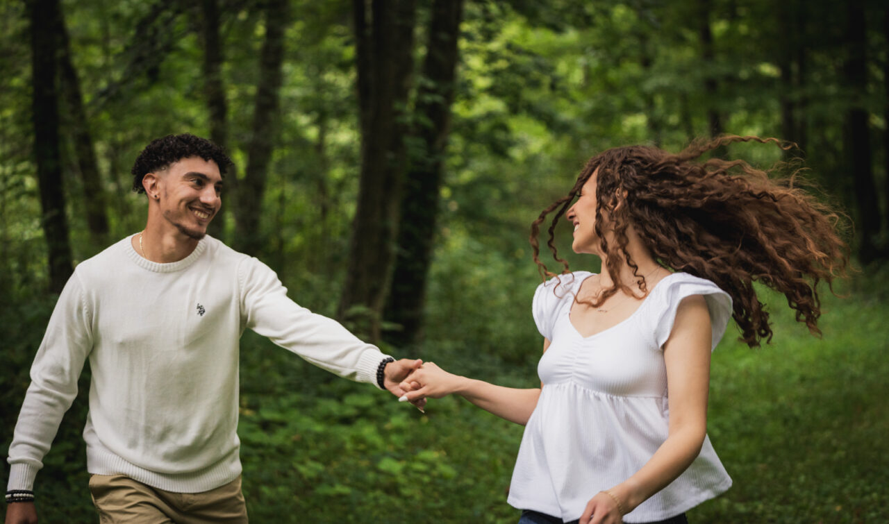 Dee Dee and Josh Engagement Session at Quarry Rock Picnic Area in ...
