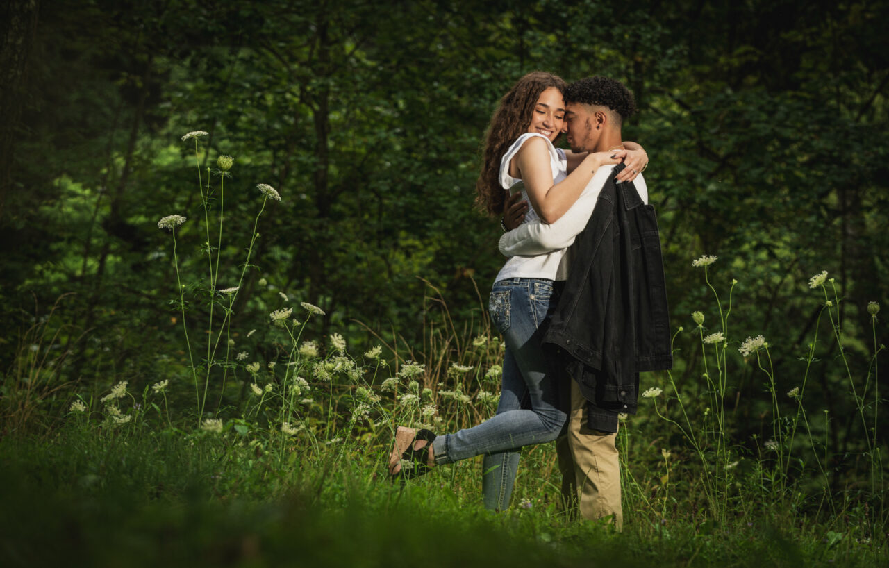 Dee Dee and Josh Engagement Session at Quarry Rock Picnic Area in ...